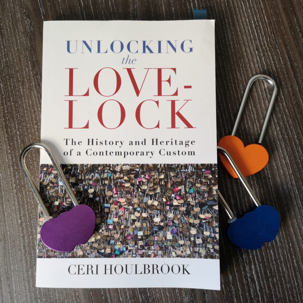 Gallery | Photo gallery for large and compact size Love Lock Trees